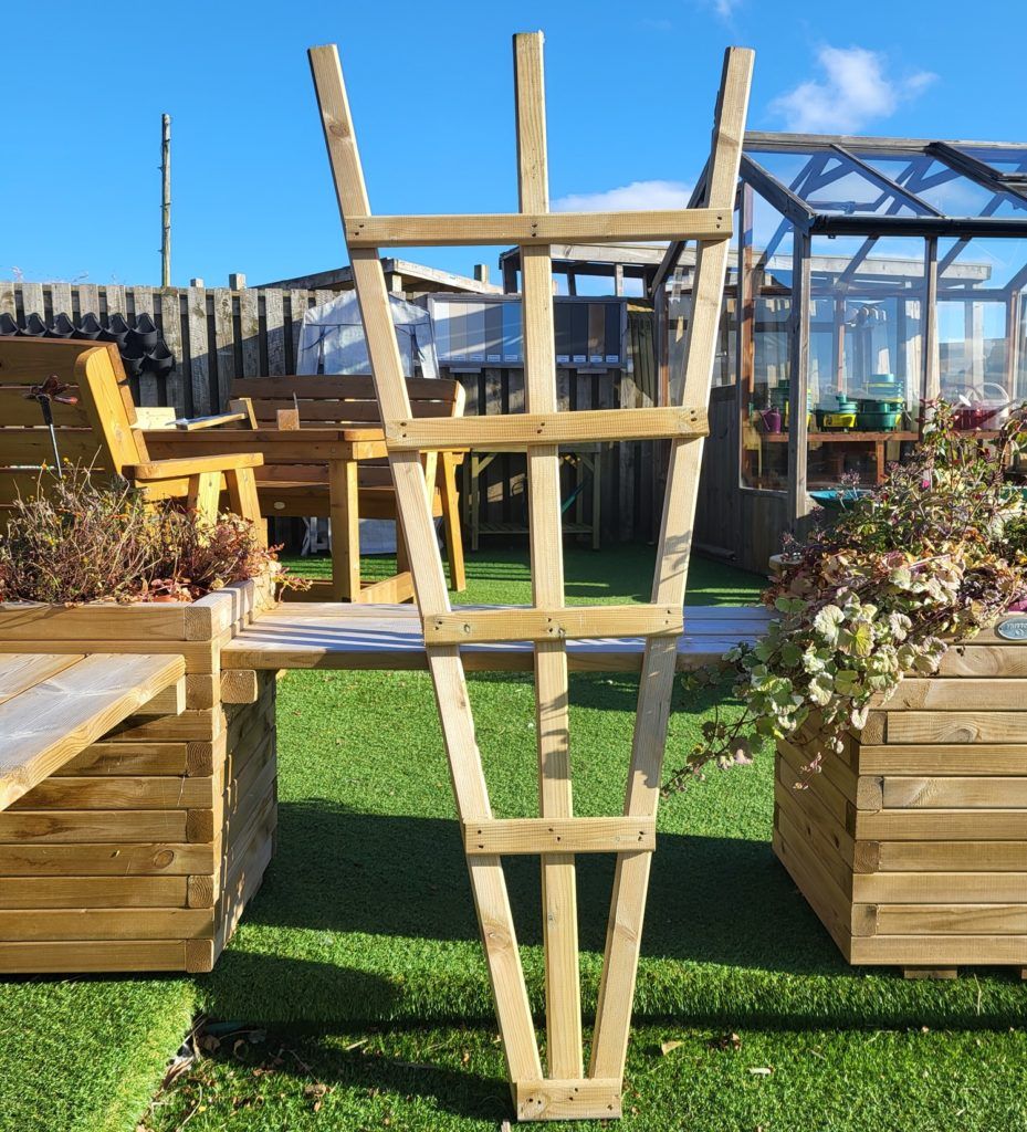 Fettes Sawmill | Outdoor Living Idea For Everyone | Fan Trellis